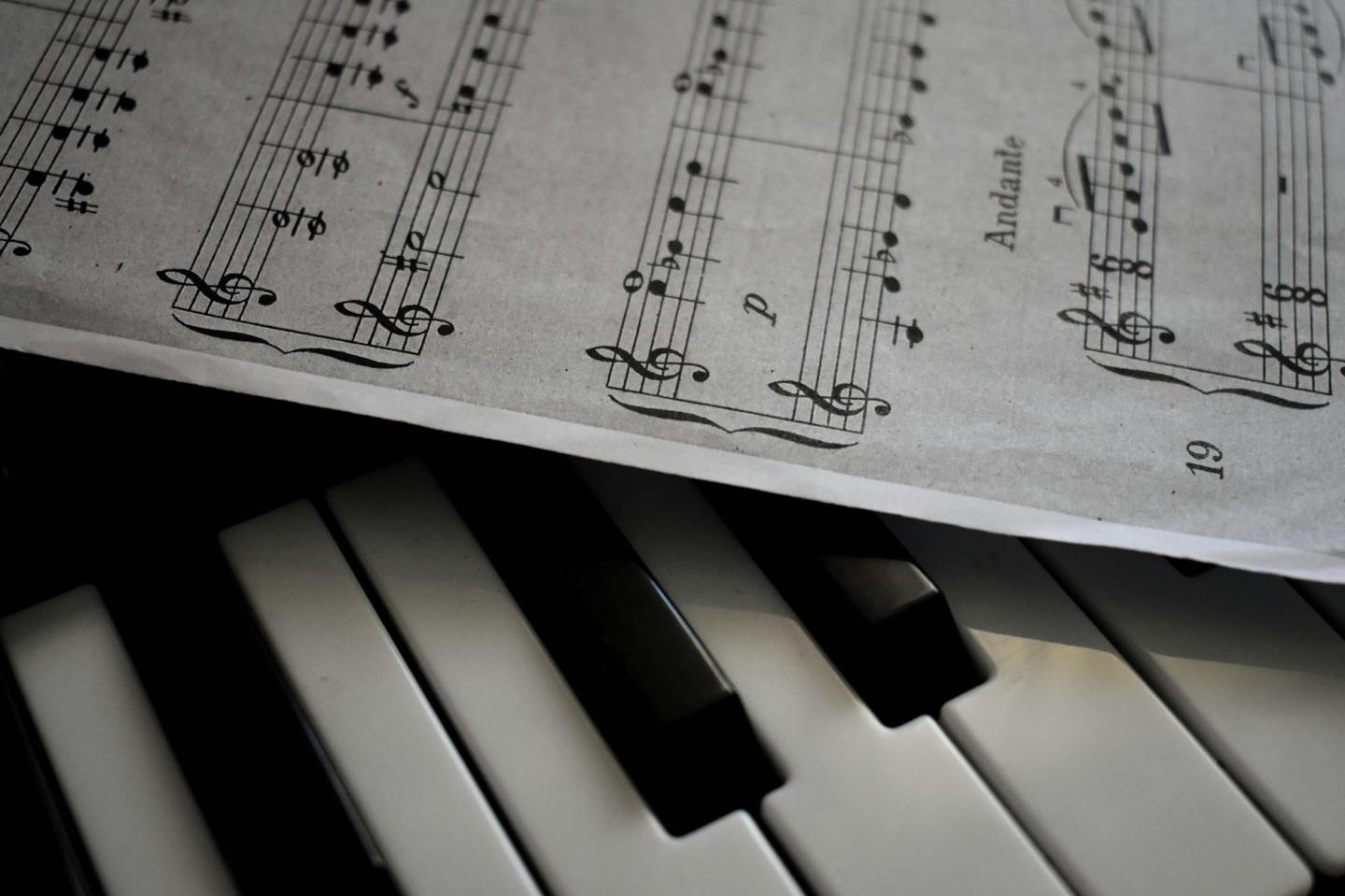 Music Industry Tuned Instruments to Damaging Frequency — A=432 Hz to A ...